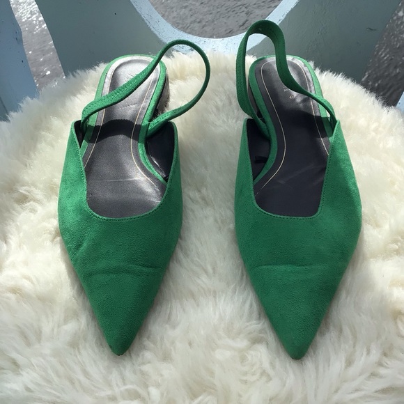 Zara Shoes Zara Emerald Green Suede Pointed Toe Slingback Flats